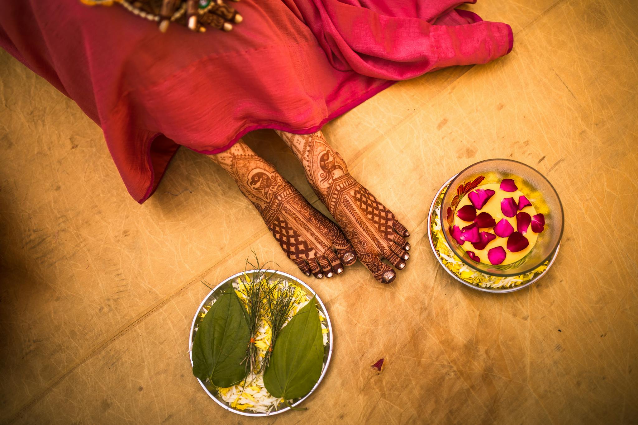 🦶🏽Feet Henna designs: 10+ simple easy Foot Mehndi Design to Adorn Your ...